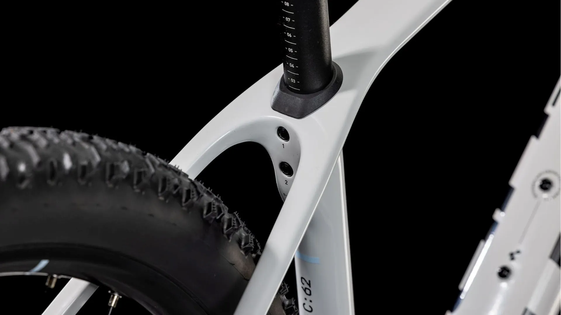 Cube Reaction C:62 One Hardtail Mountain Bike 2025 Cotton/White