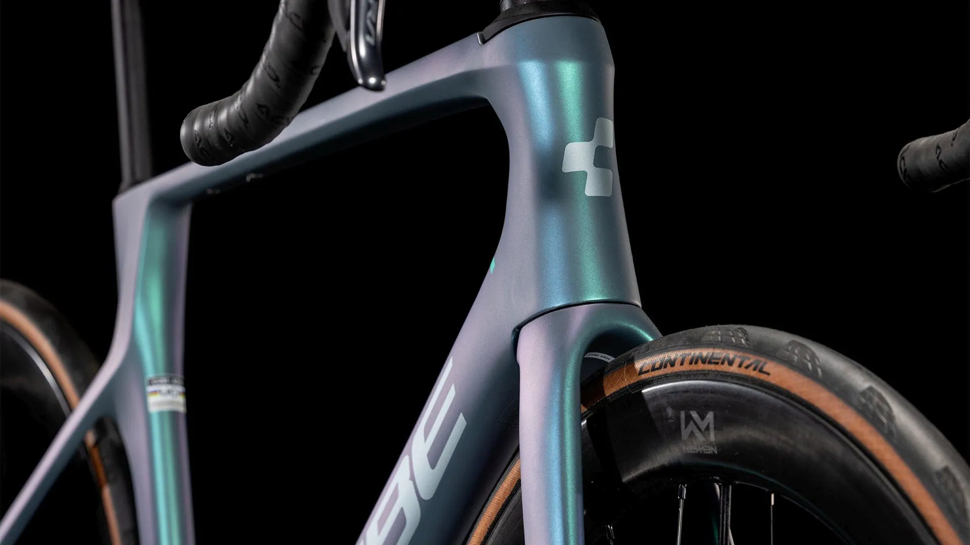 Cube Agree C:62 Pro Road Bike 2025 Polar Light/Aqua Green