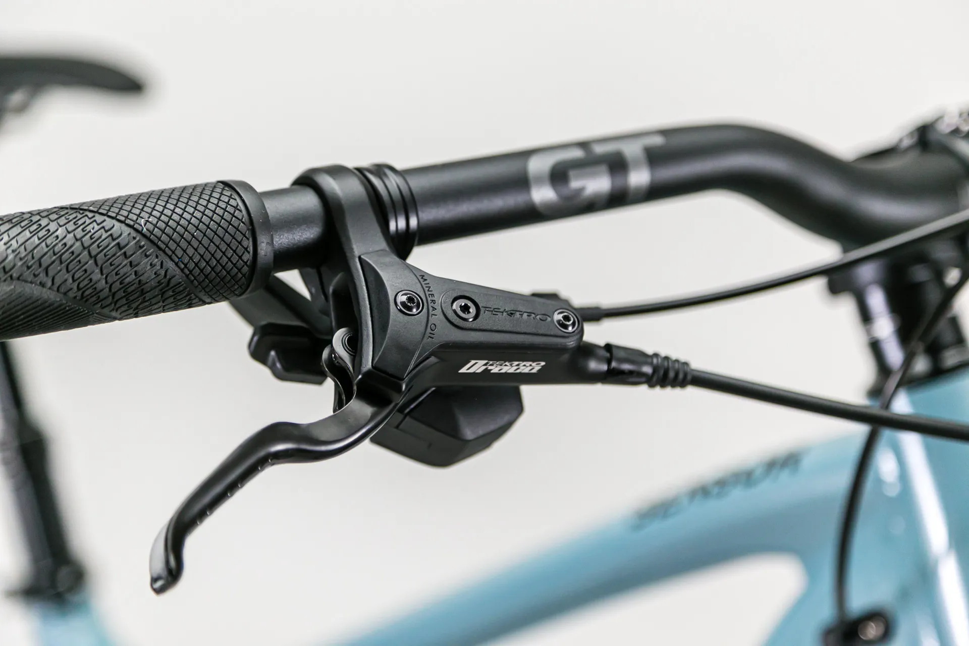 GT Sensor Sport Full Suspension Mountain Bike June Gloom