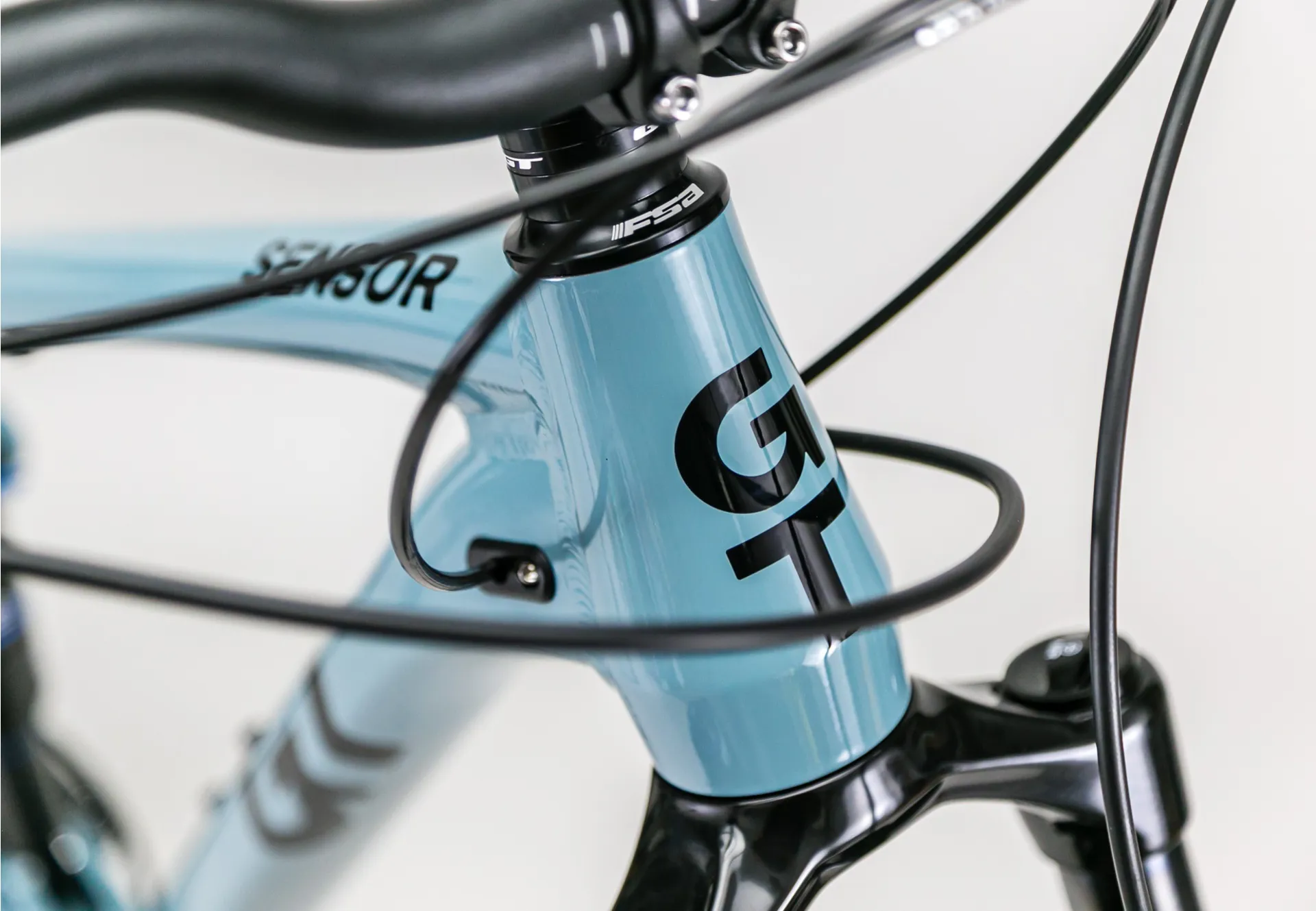 GT Sensor Sport Full Suspension Mountain Bike June Gloom