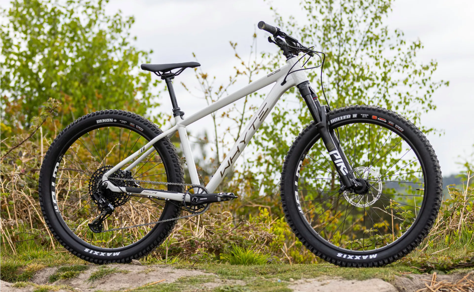 Whyte 905 V4 Hardtail Mountain Bike Gloss Cement