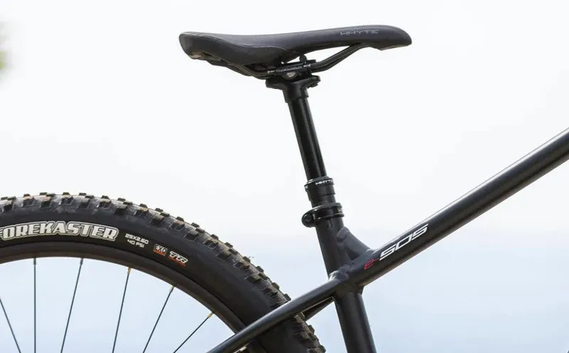 Whyte E-505 Electric Hardtail Mountain Bike Matt Black Grey/Rose