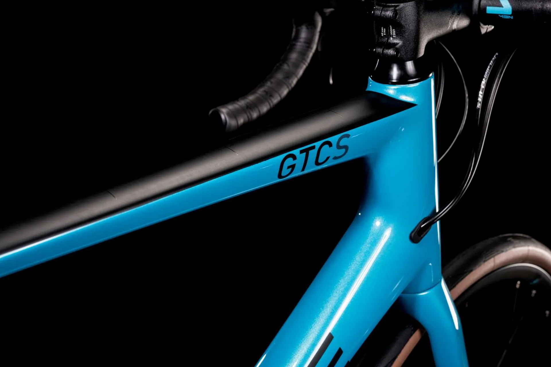 Cube Attain GTC SL Road Race Bike Teal/Carbon